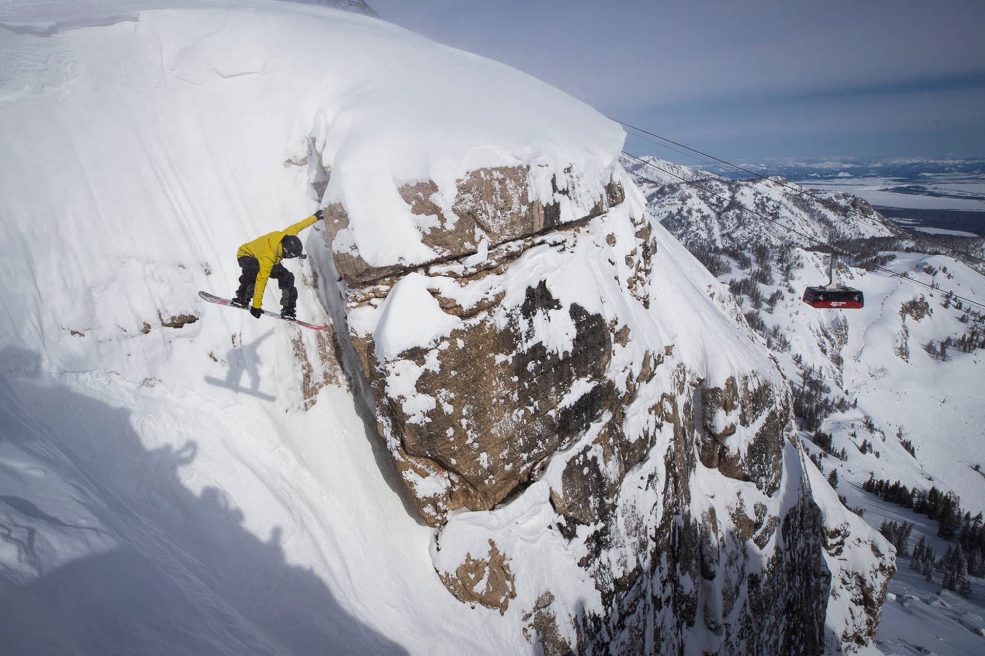 Travis Rice and Caite Zeliff Win the Crowns at Jackson Hole's Kings and ...