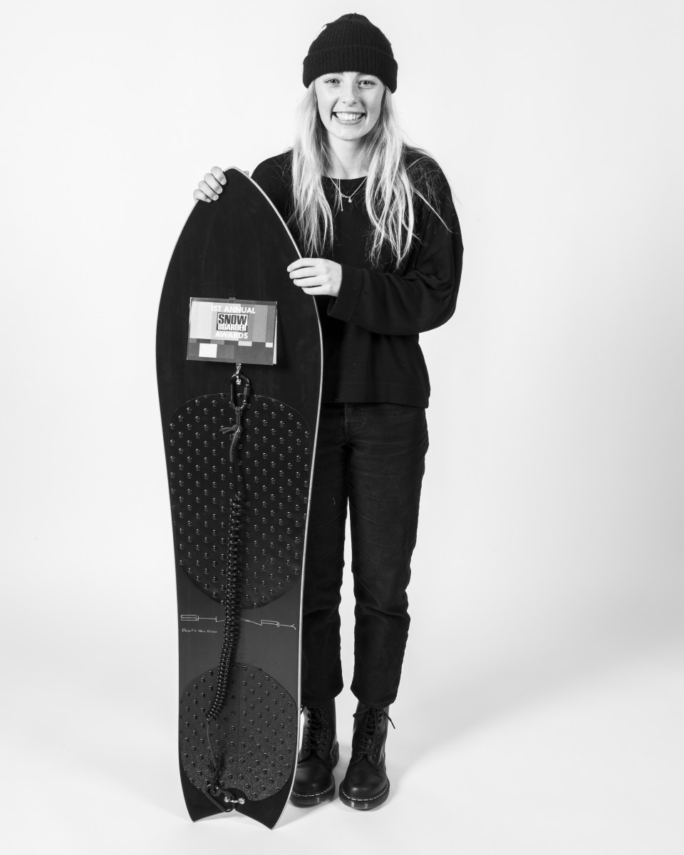 Zoi Sadowski-Synnott Wins Women's Rookie of the Year—2020 Snowboarder ...