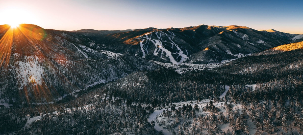 Red River Best Snowboarding Resorts 2019 | TransWorld SNOWboarding