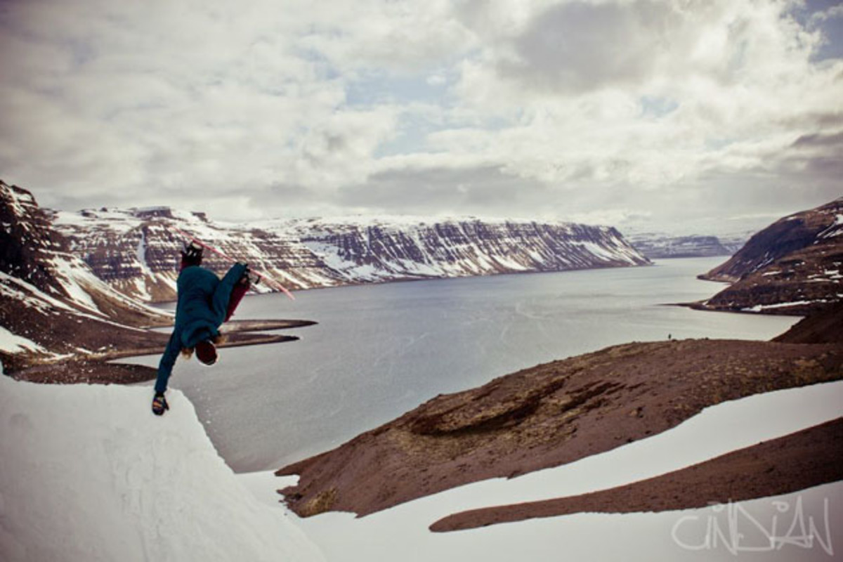 HIGHLY ACCLAIMED FEMALE SNOWBOARD DOCUMENTARY HITS THE WEB