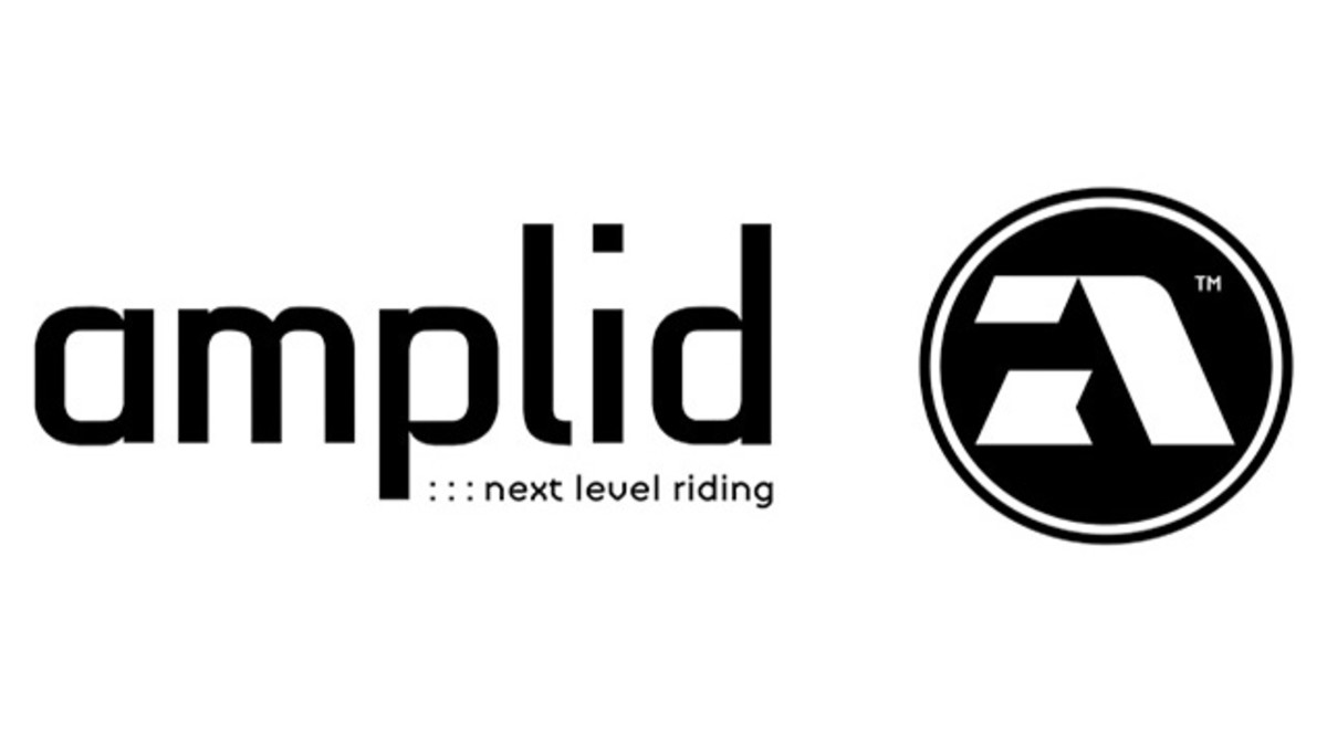Amplid Creates the World's Lightest Splitboard
