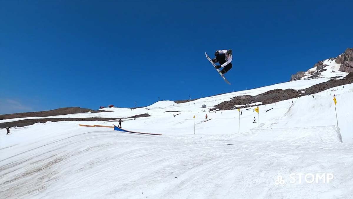 Master the Art of Backside 360: Expert Tips and Techniques - Snowboarder