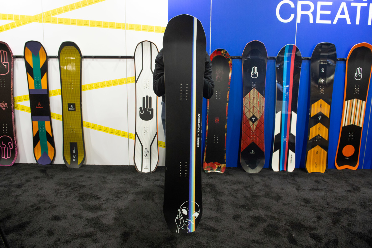2020/2021 Gear Preview: Bataleon Snowboards