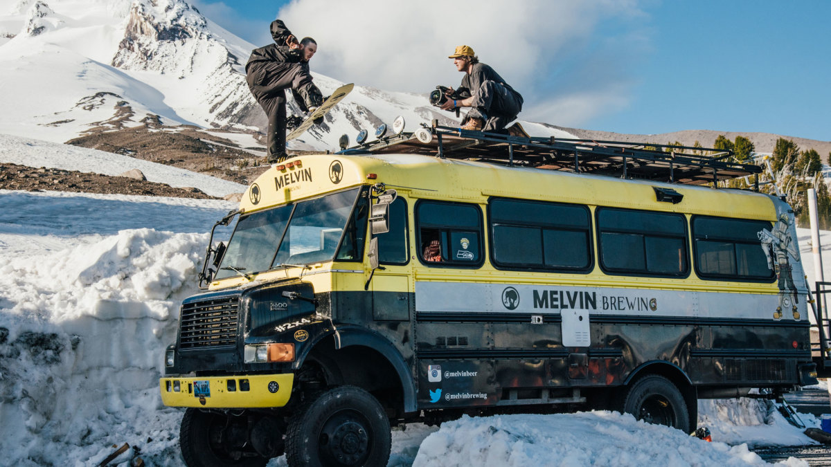 Absinthe Leak #4 With Hans Mindnich, Aspen Weaver, Jed Sky and Demetri Bales
