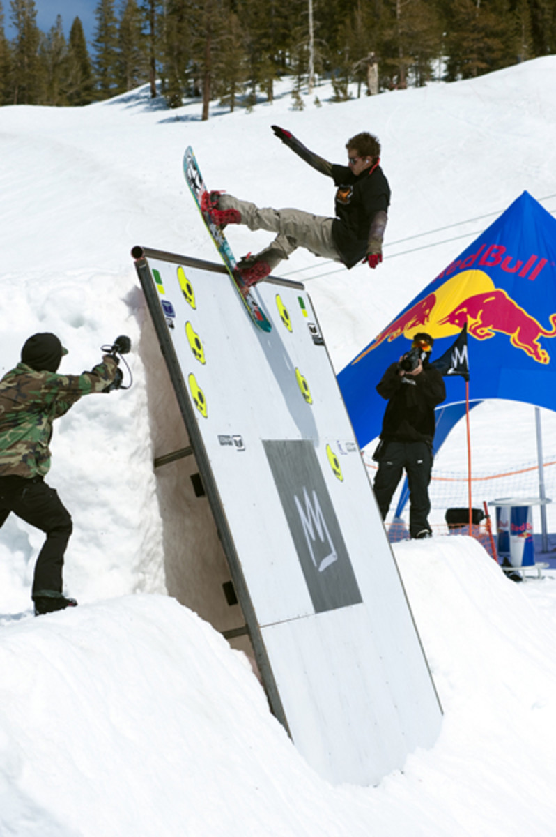 Eddie Wall Ride 2011 Photos & Recap