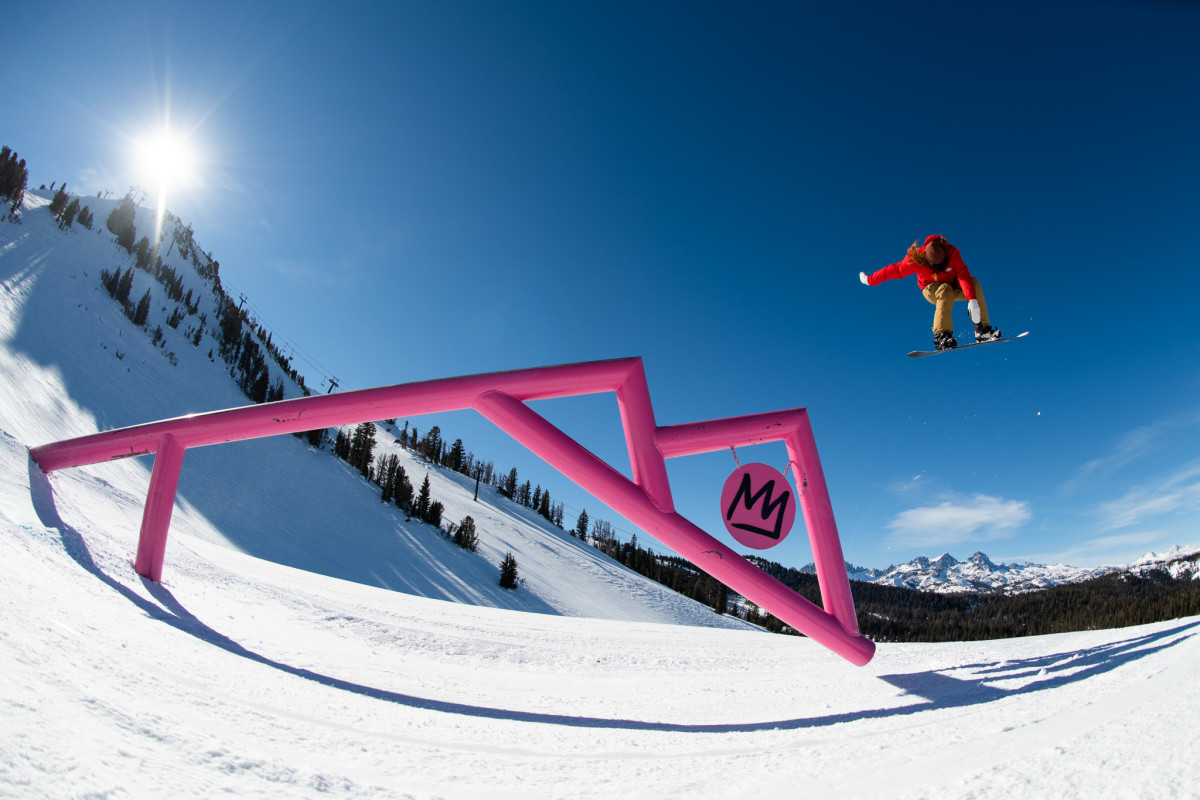 Snowboarding Terrain Park