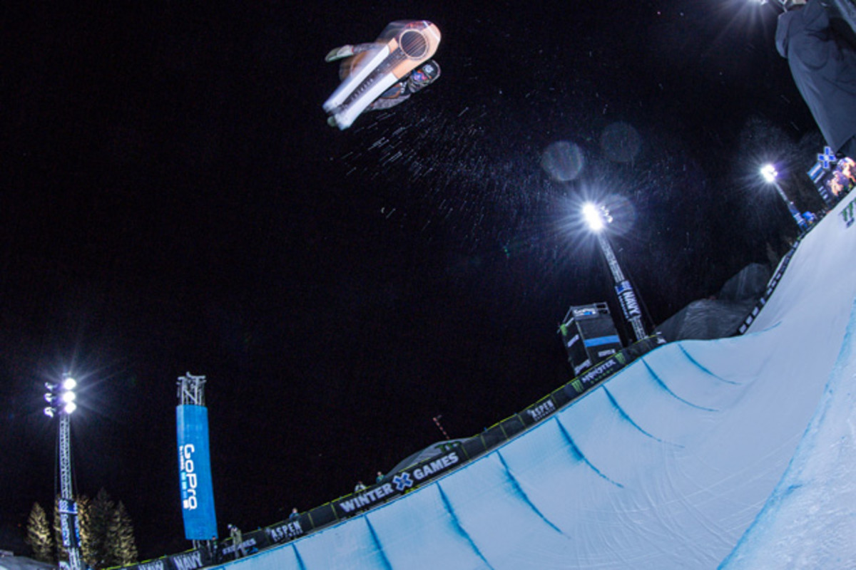 Pro Burton Snowboarder Danny Davis Joins the Martin Guitar Ambassador ...