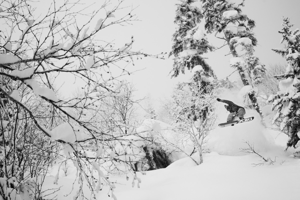 Photo of the Day: Mike Yoshida - Snowboarder