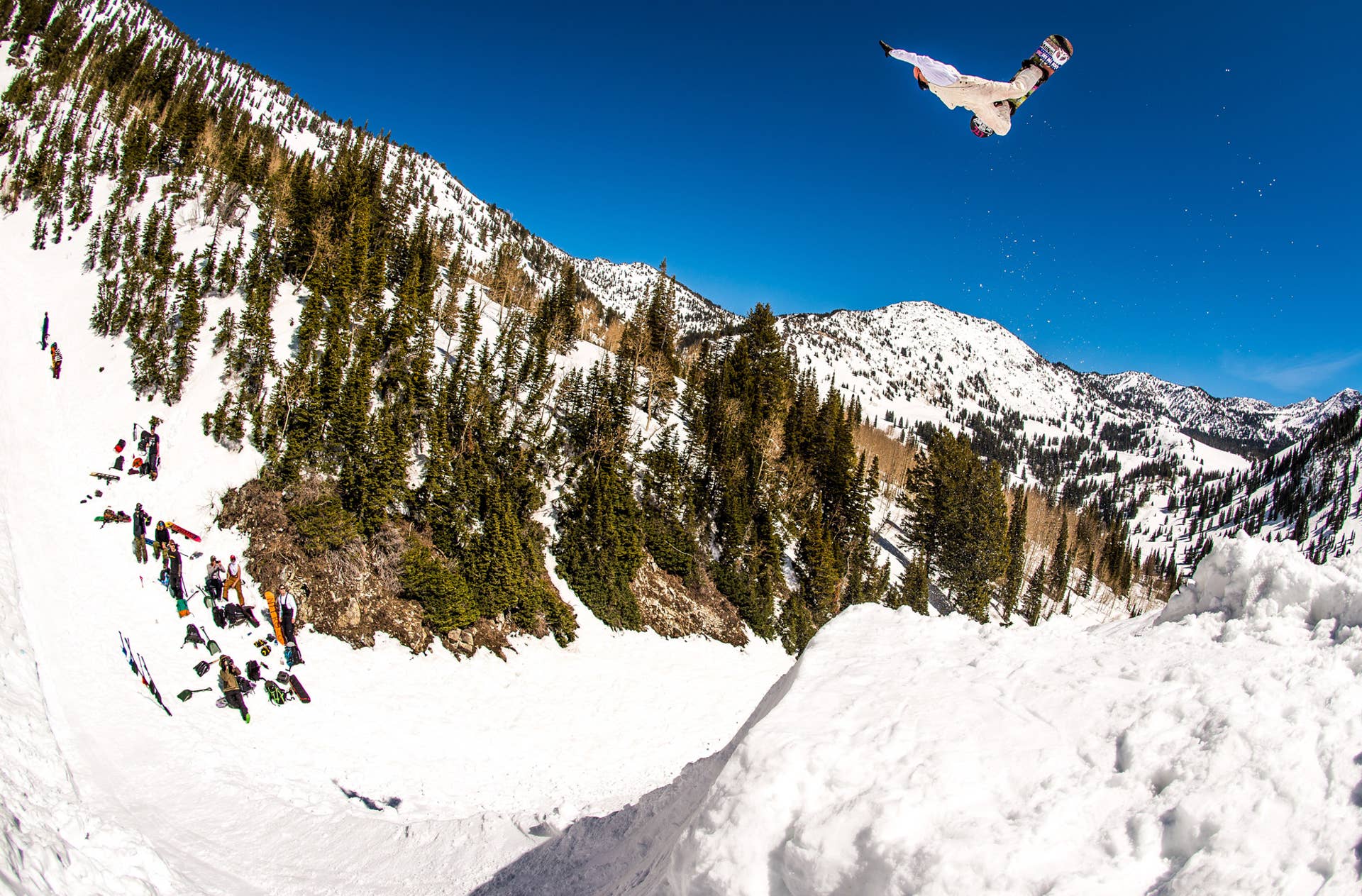 How to: a snowboarding travel guide to Salt Lake City, Utah