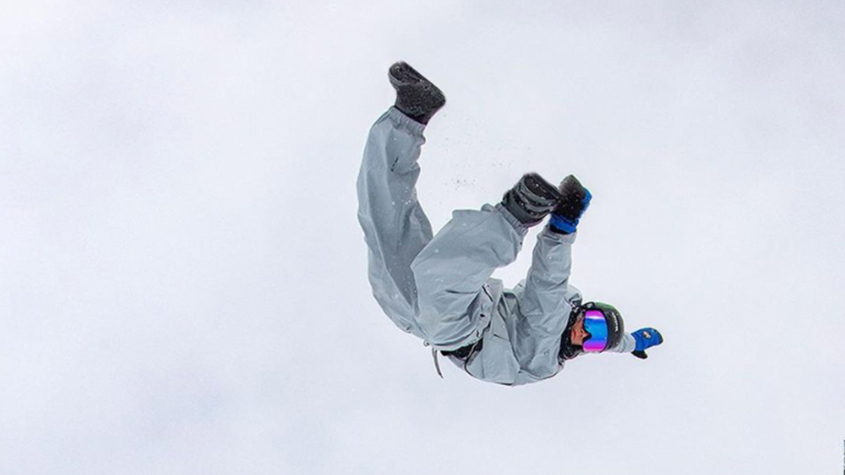 Look: Photos Of Snowboarding Without Boards - Snowboarder
