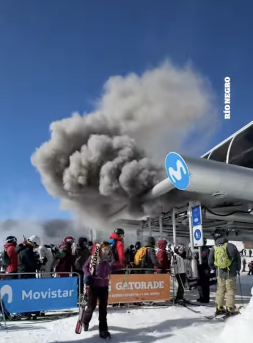 Watch: People Flee as Smoke Surges From Argentine Ski Lift