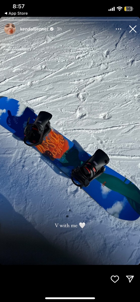 Kendall Jenner Showcases Which Snowboard She Rides on Instagram
