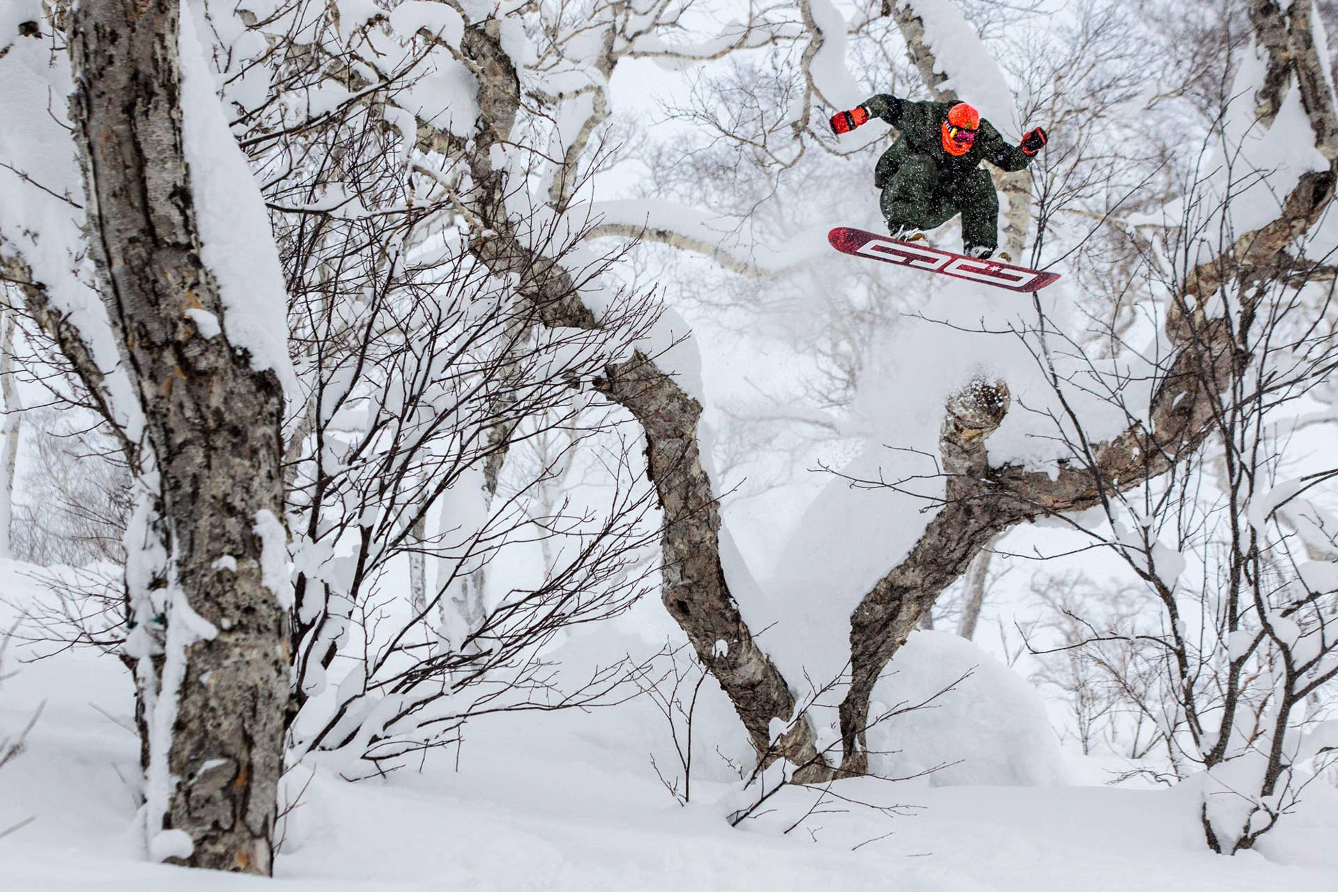 DC Transitors: A Profile of Torstein Horgmo and Sebbe De Buck - Snowboarder