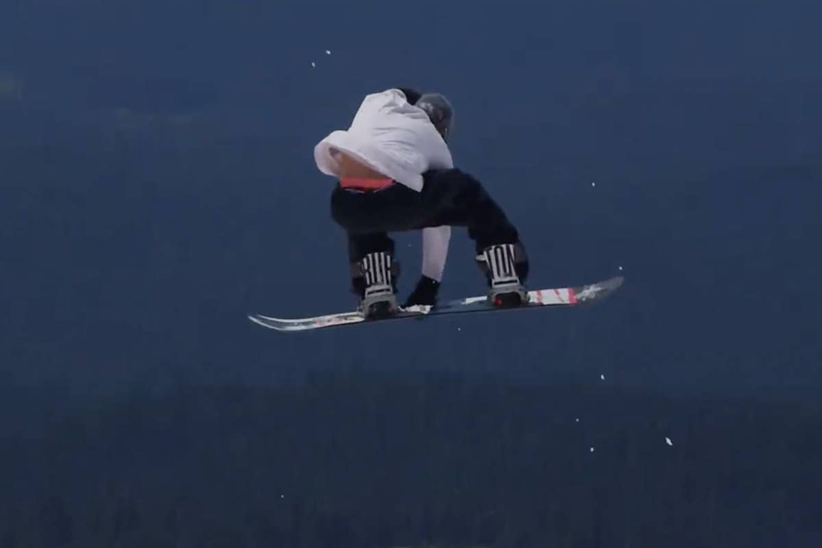How to Do a Backside 360 on a Snowboard - Snowboarder