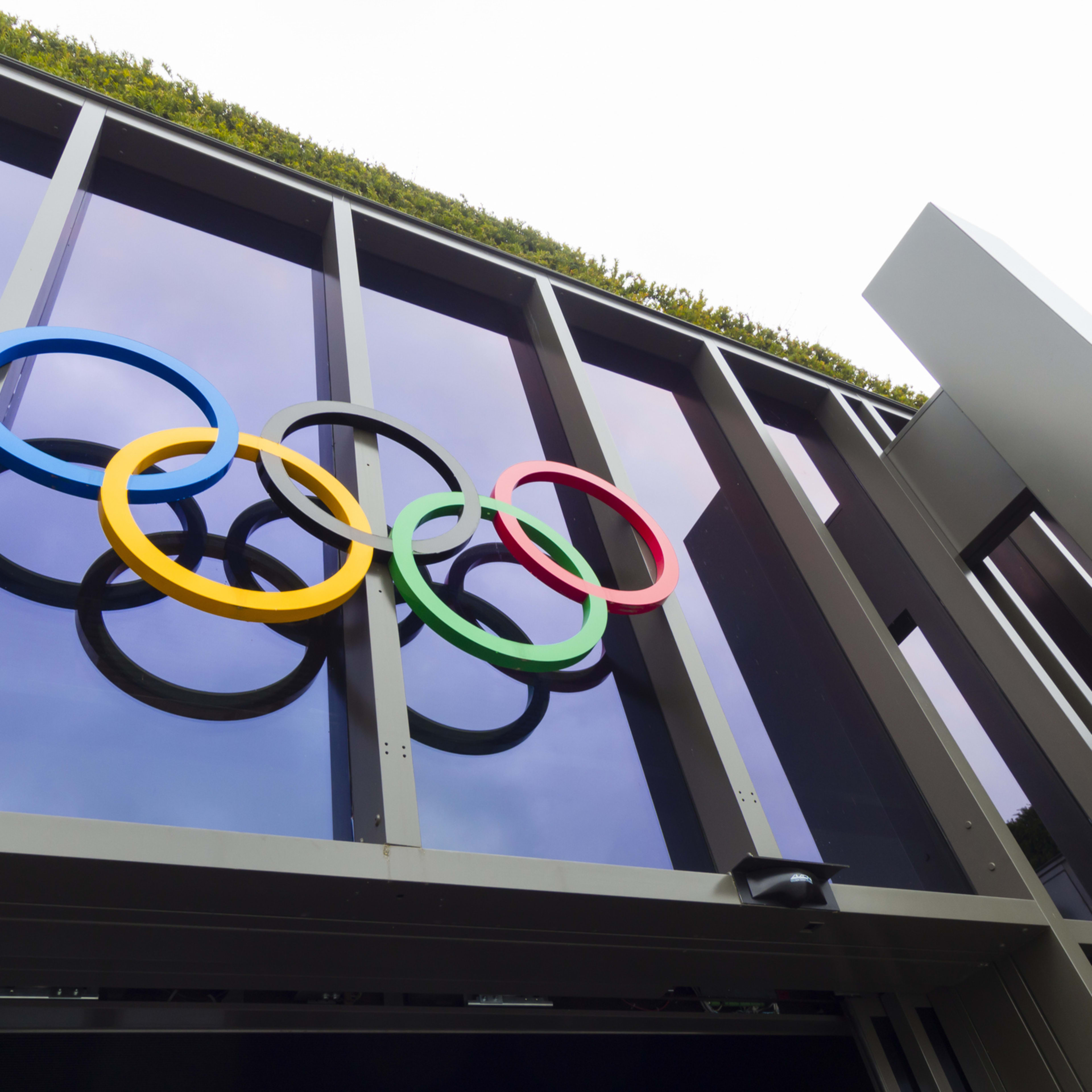 The World's First Snowcat Skiing Operation is Up For Sale - Snowboarder