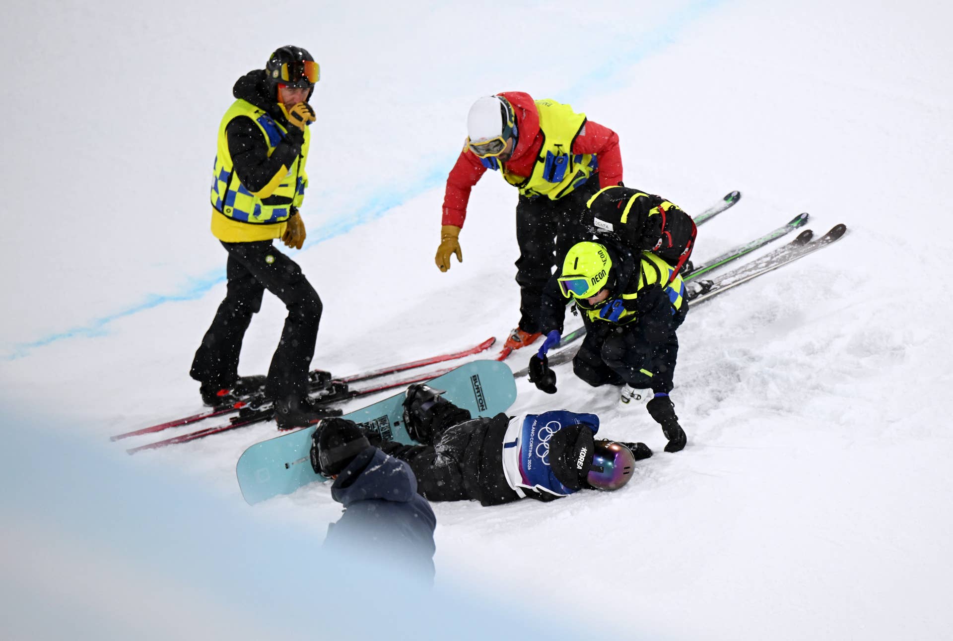 Korea's Gaon Choi Returns From Hard Crash To Win Olympic Gold - Snowboarder